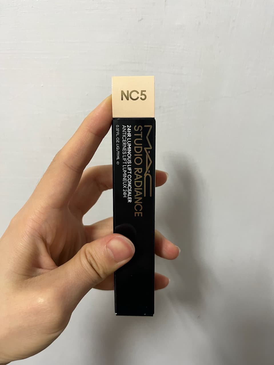 #我要賣 MAC 超持妝奢緞遮瑕精華 NC5 送同款粉底小樣 - 二手交易板 | Dcard