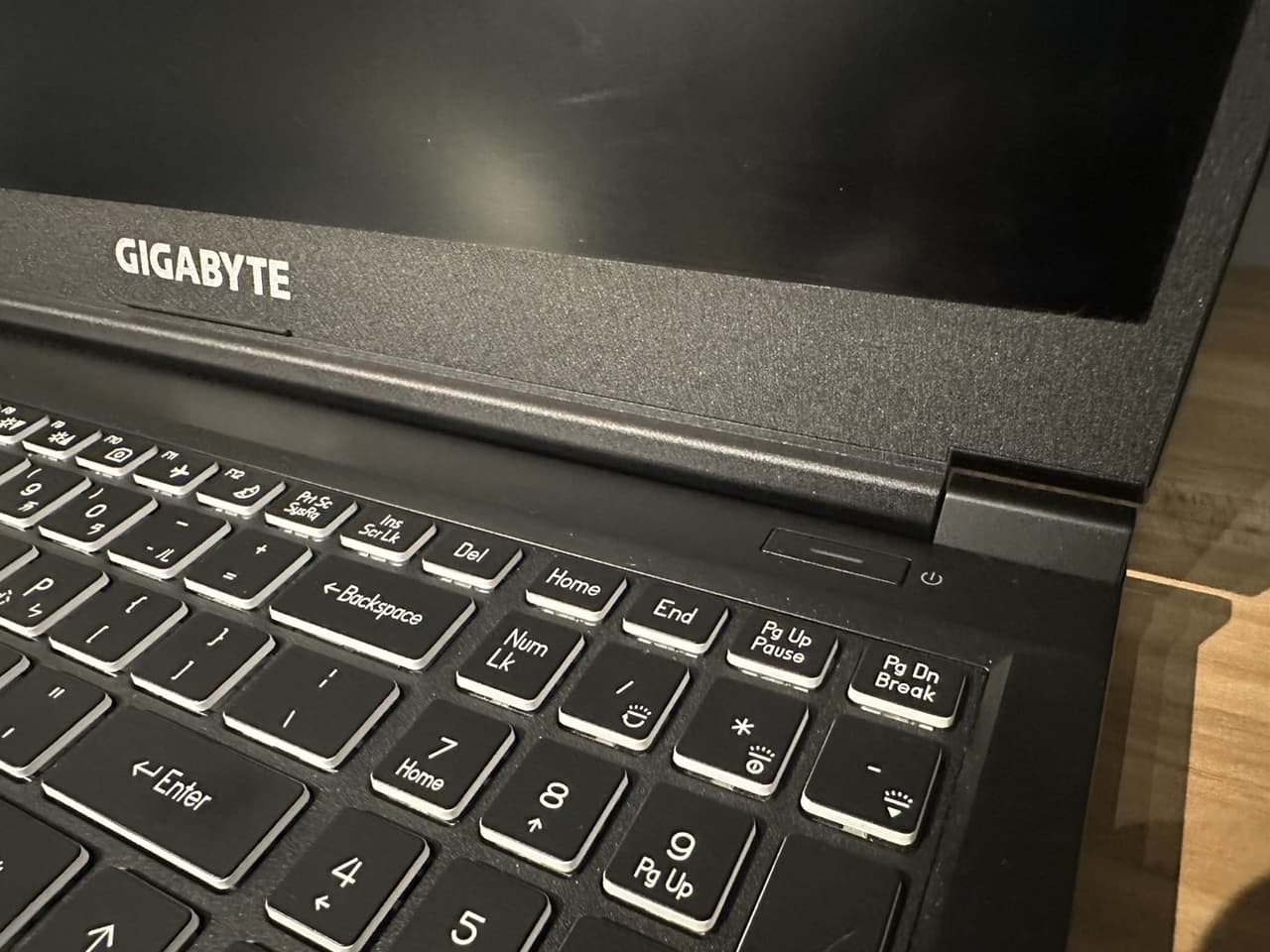 #分享 GIGABYTE G5 MF 開箱 實用好選擇 - 3C板 | Dcard