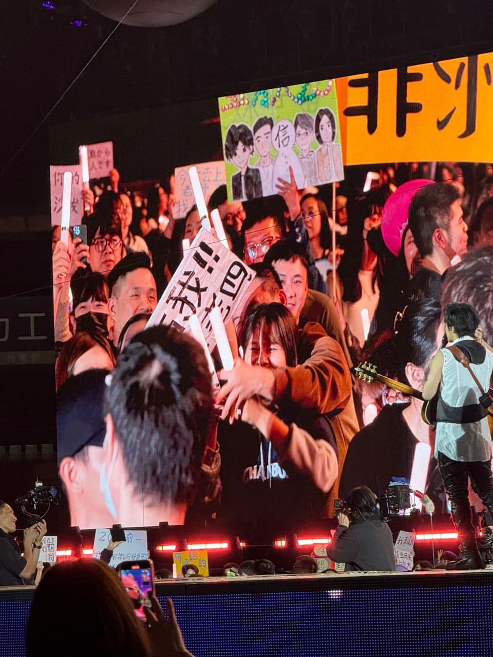 5525 五月天 回到那一天 Day3 被點到歌了🤚 - 五月天板 | Dcard