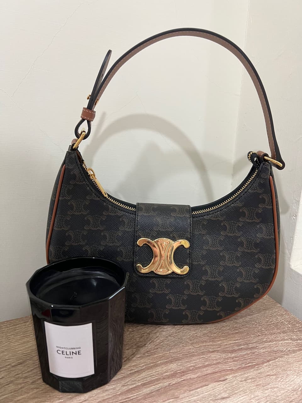 #開箱 Celine AVA TRIOMPHE 腋下包 - 精品板 | Dcard