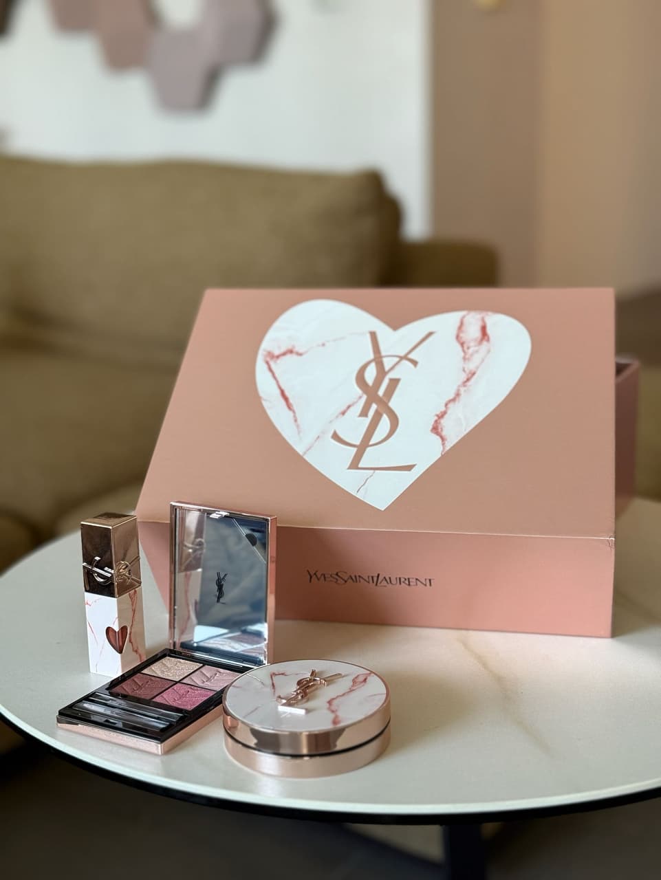 #開箱 YSL七夕情人節限定版💝💝收到的人會開心到2026吧！！ - 美妝板 | Dcard