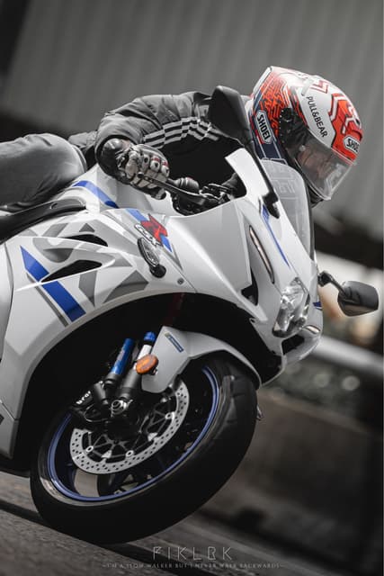 #紅牌 分享追焦照 T3 - 重機板 | Dcard