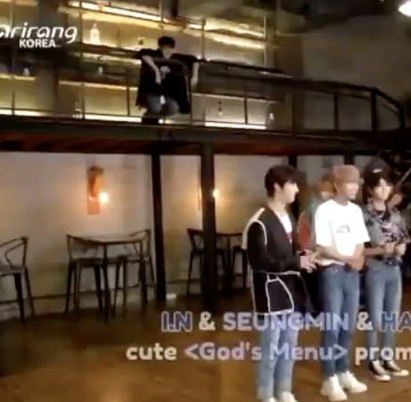 遨遊於這片漆夜 | Stray Kids - "Easy"🤙🏻 - B321 留言 | Dcard