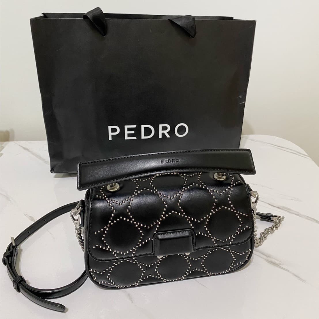 #分享 開箱小ck姊妹牌PEDRO鍊條包 - 穿搭板 | Dcard