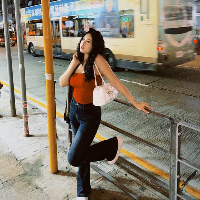 #分享 170Vi 香港🇭🇰出遊港風&迪士尼穿搭 ️💙🌟 - 穿搭板 | Dcard