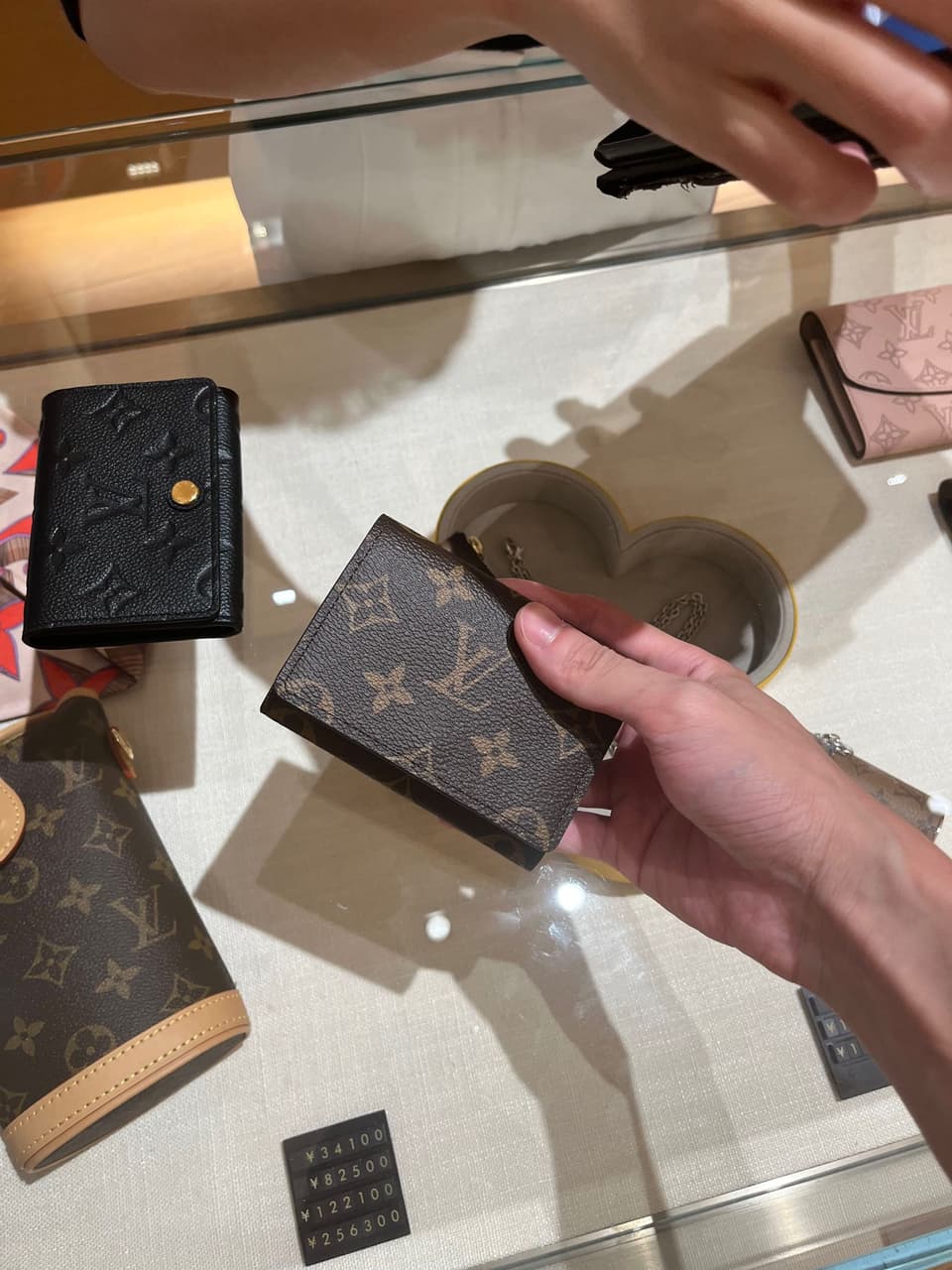 #開箱 沖繩度假買小東西（LV、Celine、JW Anderson） - 精品板 | Dcard