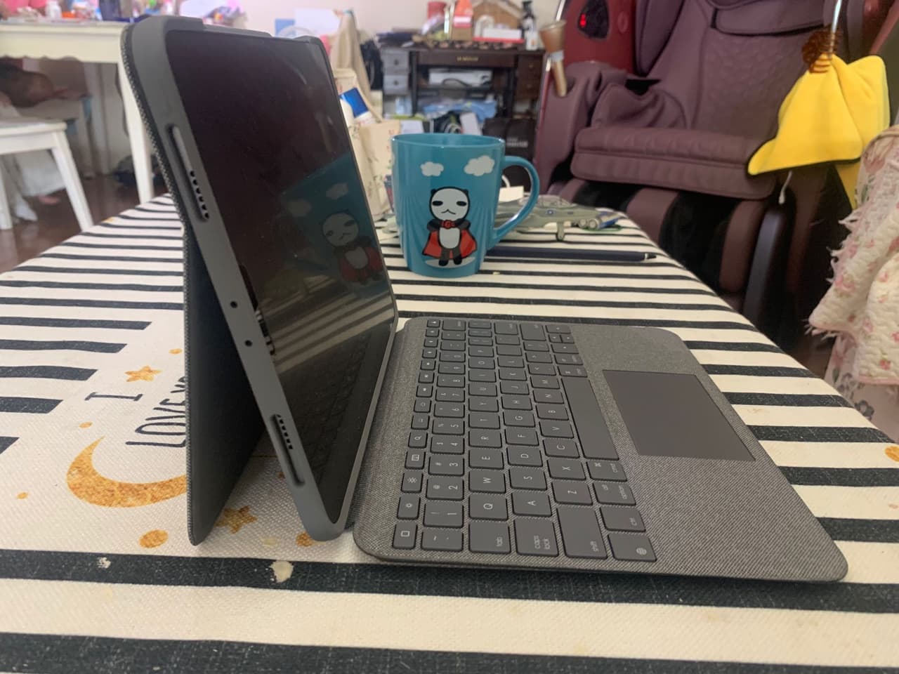 #iPad iPad pro 11 Logitech羅技folio touch配件分享！ - Apple板 | Dcard