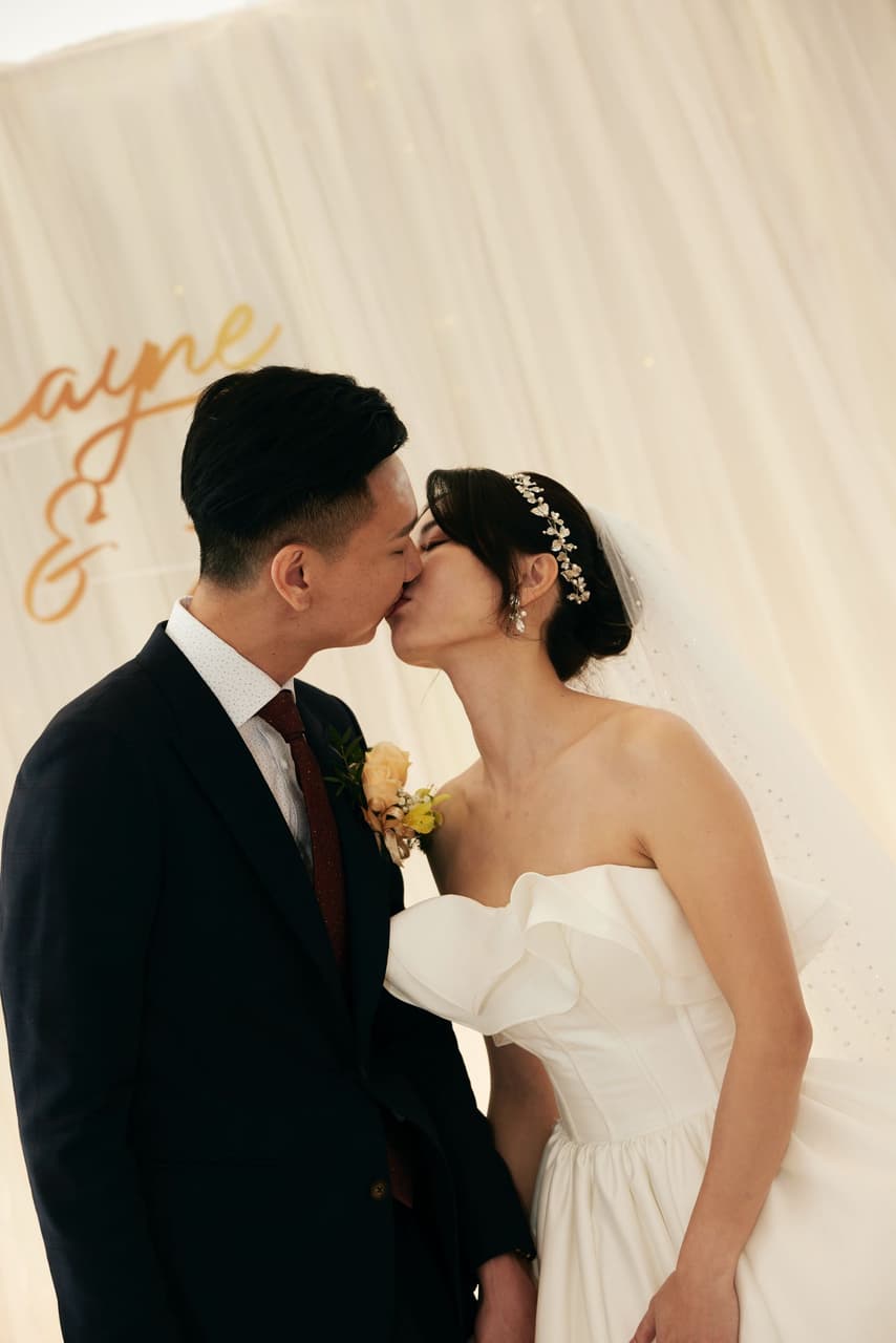 #新秘 #新秘#台中新秘Penny，讓我完美登場 - 結婚板 | Dcard