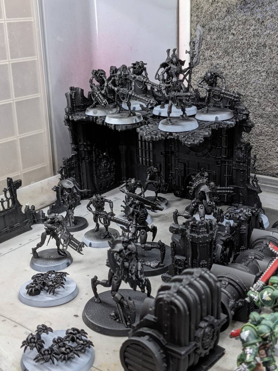 #戰錘40K 今天終於組完然後上底漆了 - 玩具板 | Dcard