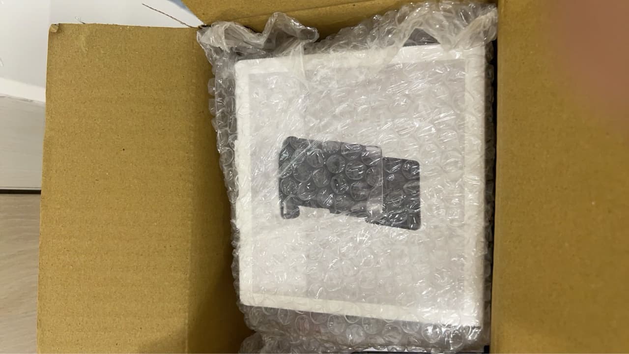 #我要賣 Canon 白色Vlog機 Powershot V10 - 二手交易板 | Dcard