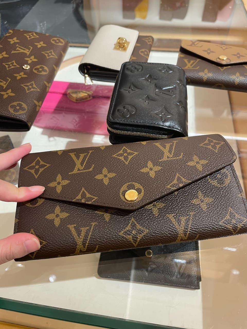 #我要賣 LV 經典款長夾（近全新） - 二手交易板 | Dcard