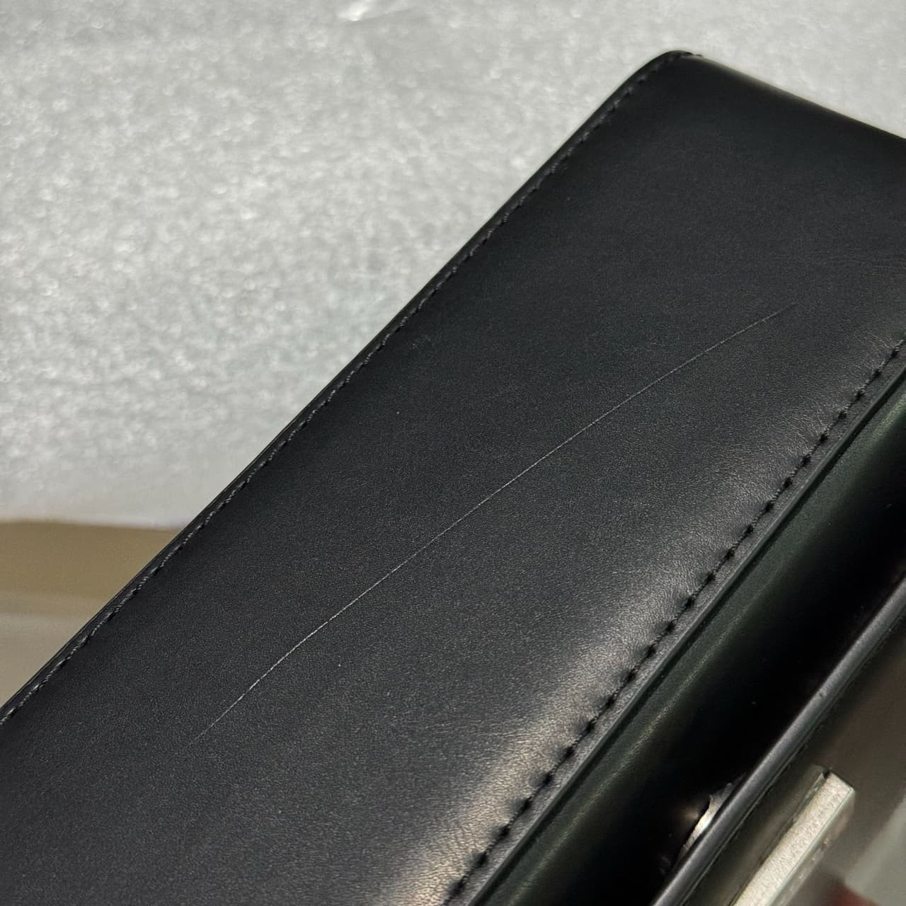 ROBINMAY RM包包瑕疵退貨好難 - 網路購物板 | Dcard