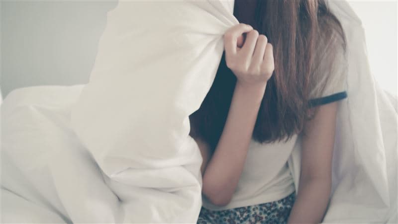 飯店續攤！色主管伸進內衣褲狂揉 她兩度搖醒熟睡女同事 - SETN三立新聞網 (@setn54) | Dcard