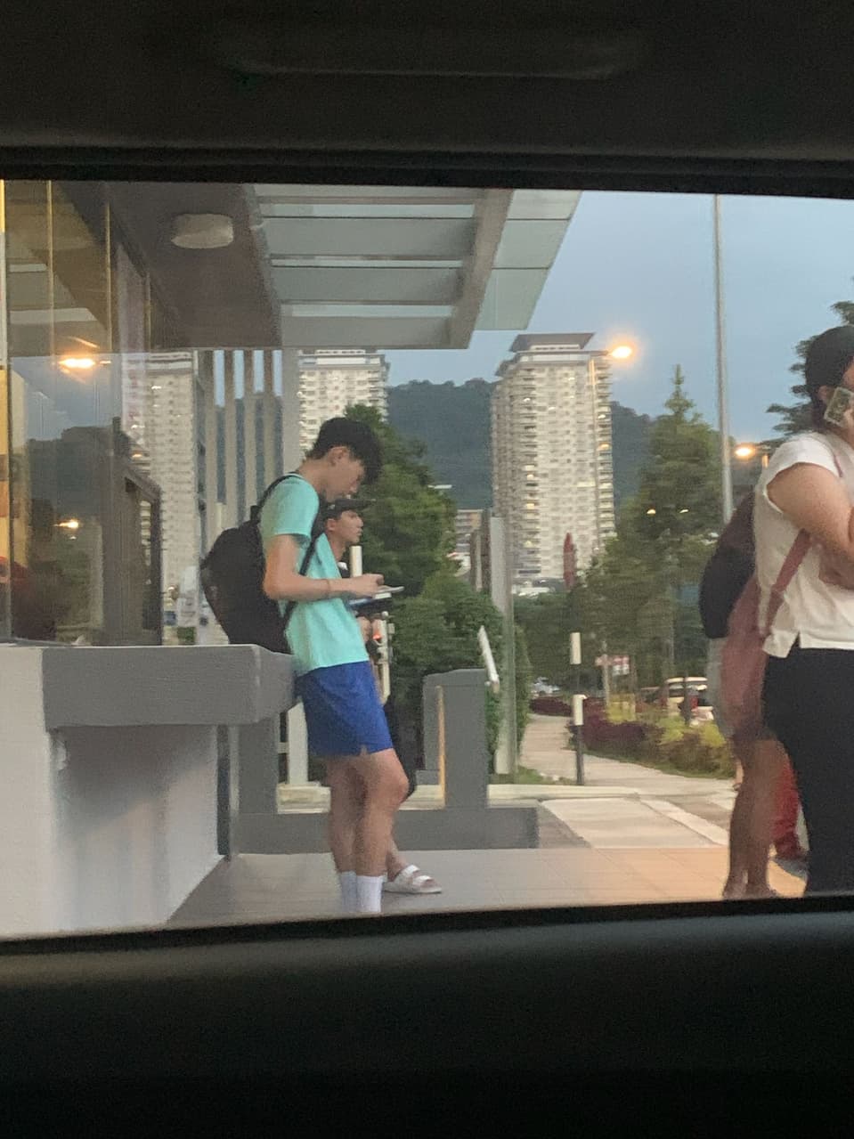 我又拍帅哥了 - TAR UMT板 | Dcard