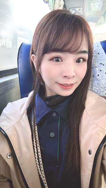 #分享 OPT隱眼 鹽雪白露 - 美妝板 | Dcard