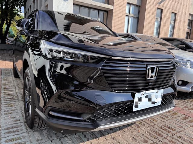 2023 Honda HR-V prestige 黑 - B12-2 留言 | Dcard
