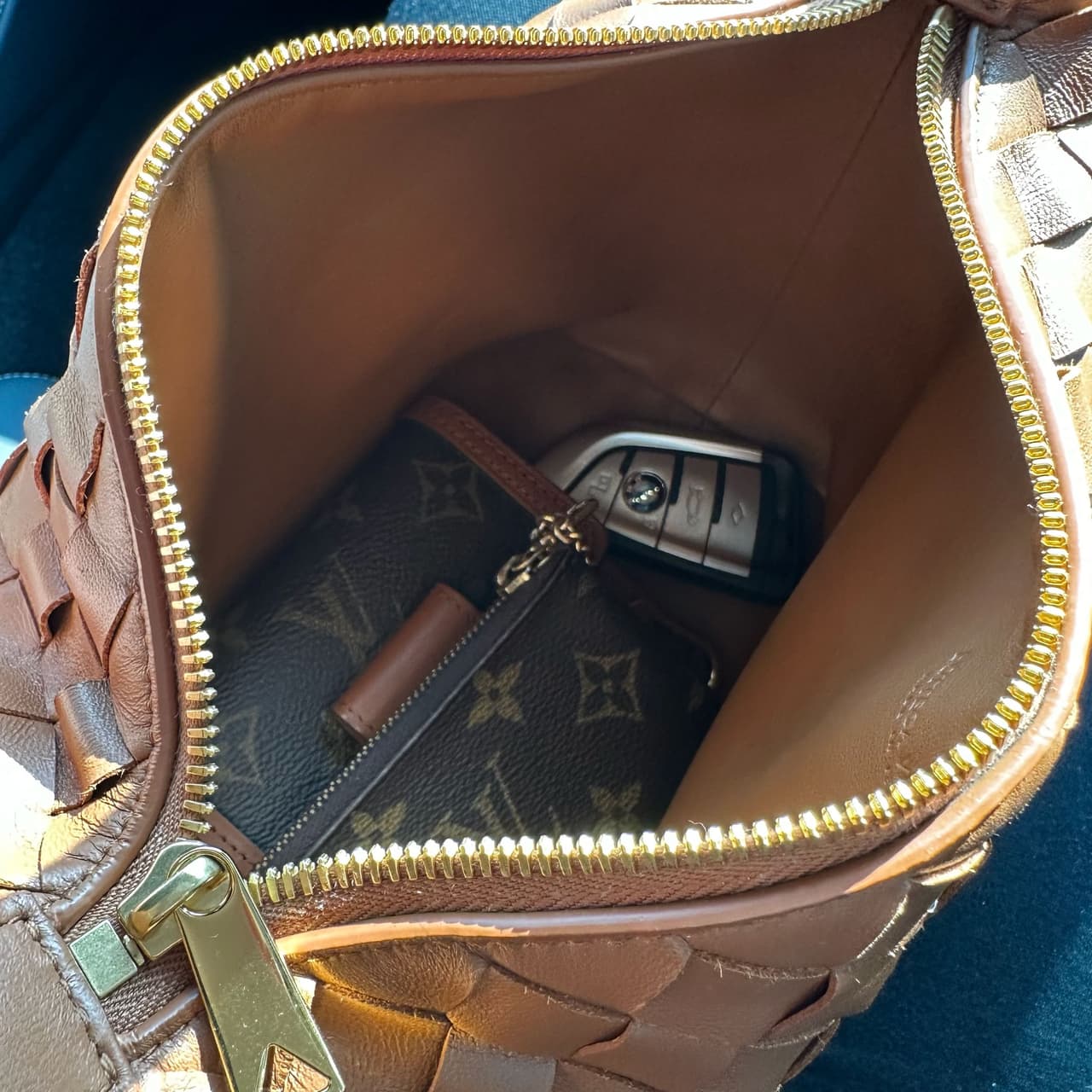 #開箱 BV Mini Wallace 焦糖色 - 精品板 | Dcard