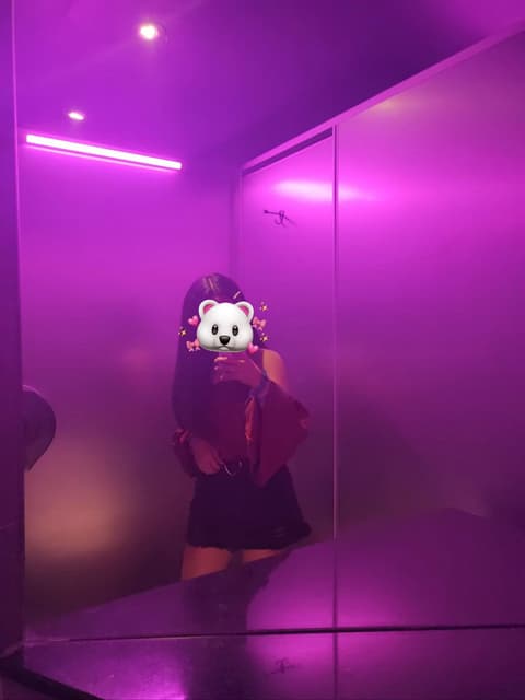 第一次去夜店的樣子🤫 - B319 留言 | Dcard