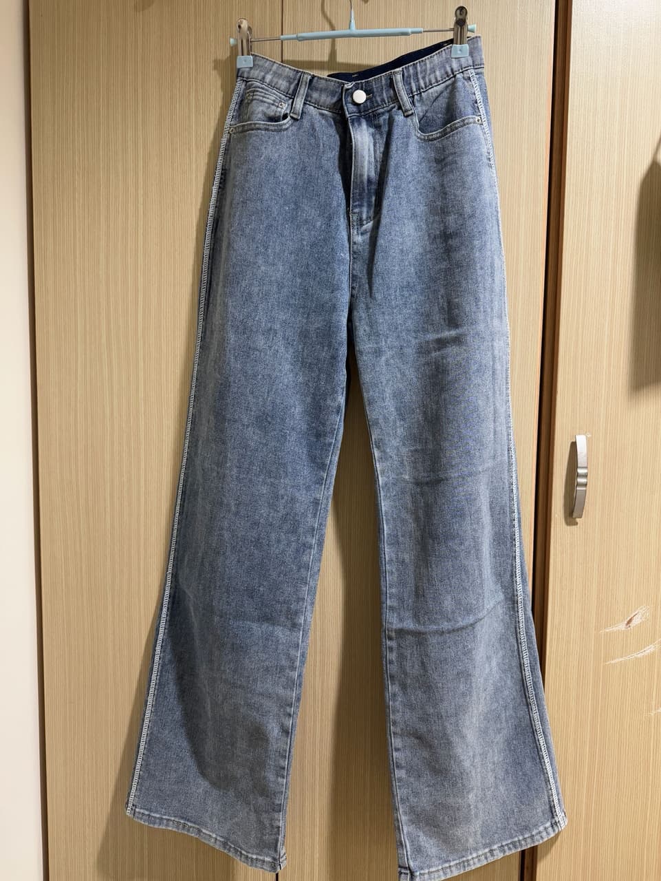 #我要賣 Shkev全新衣服 RM月桂女神手提包（奶油白） - 二手交易板 | Dcard