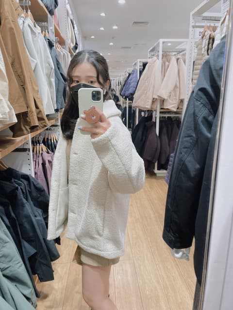 等我把它帶回家的UQ羊羔毛外套🐑 - B195 留言 | Dcard