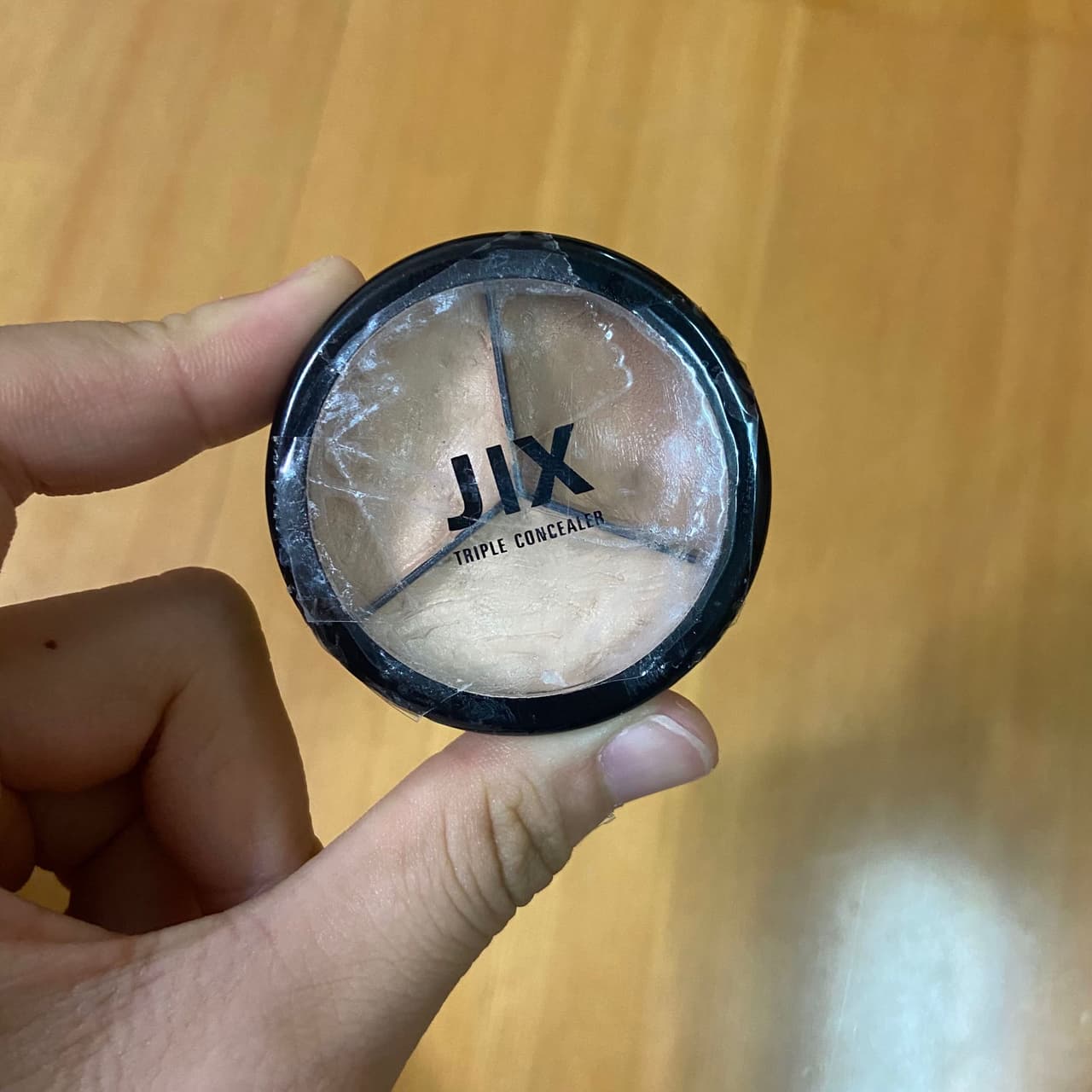 給那些覺得jx遮瑕很乾的人拯救法 - 美妝板 | Dcard