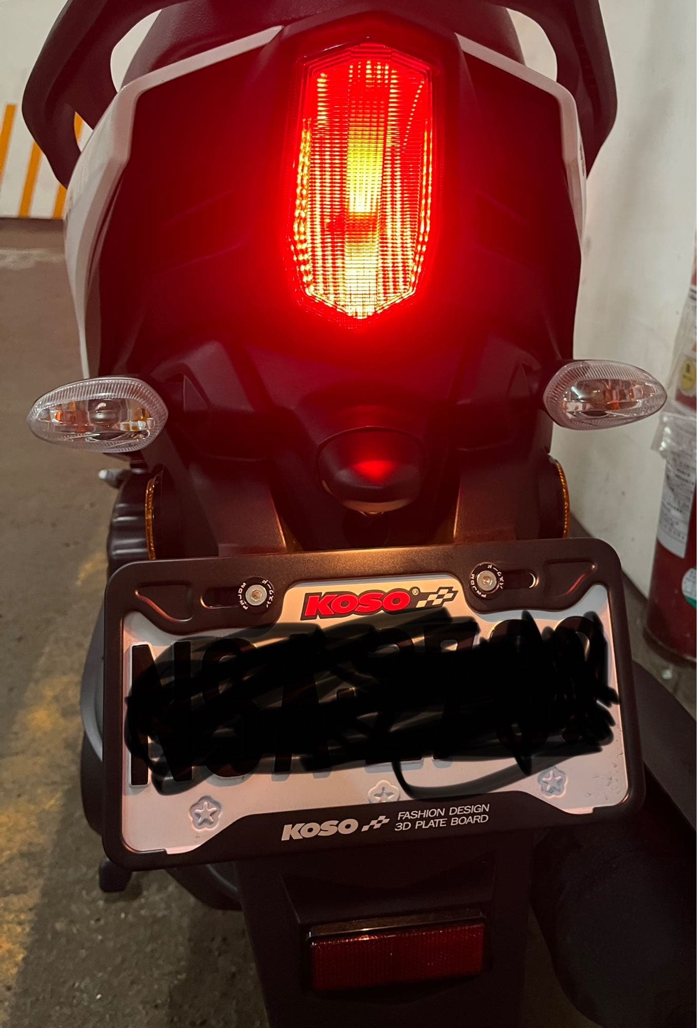 問題 車牌框 機車板 Dcard