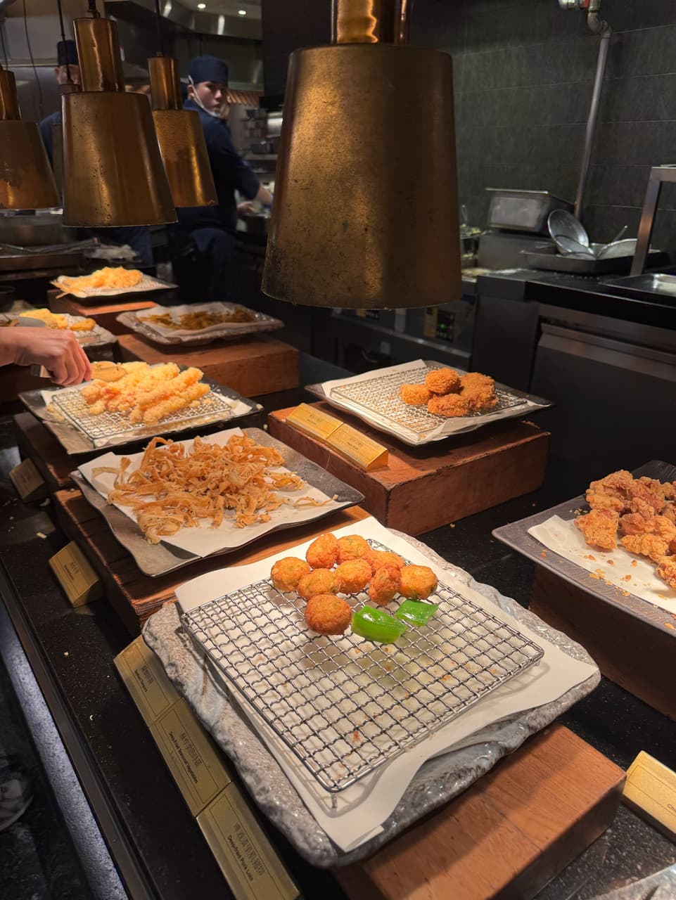 旭集 和食集錦Buffet開箱｜從炸蝦到草莓聖代，每口都是幸福的味道！ - 美食板 | Dcard