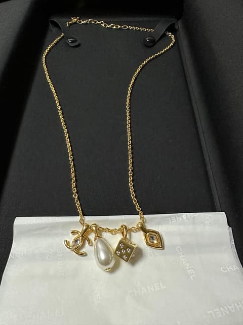 #開箱 #開箱 新光A4 Chanel 初體驗 - 精品板 | Dcard