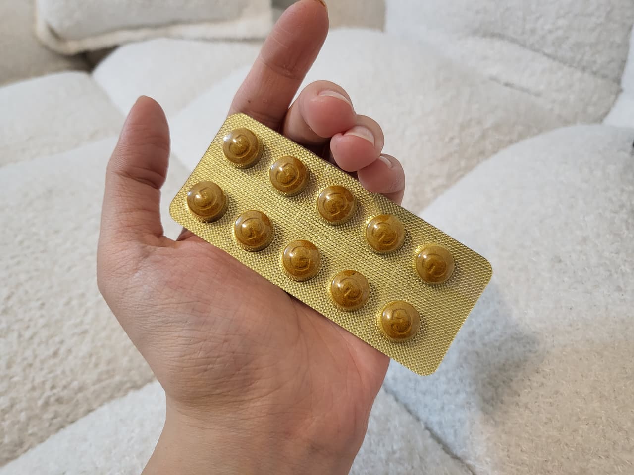 【薑黃PLUS開箱｜GREENGOLD】提升14倍代謝力 維持日常好體力 - 秋秋秋天 (@autumn._.) | Dcard