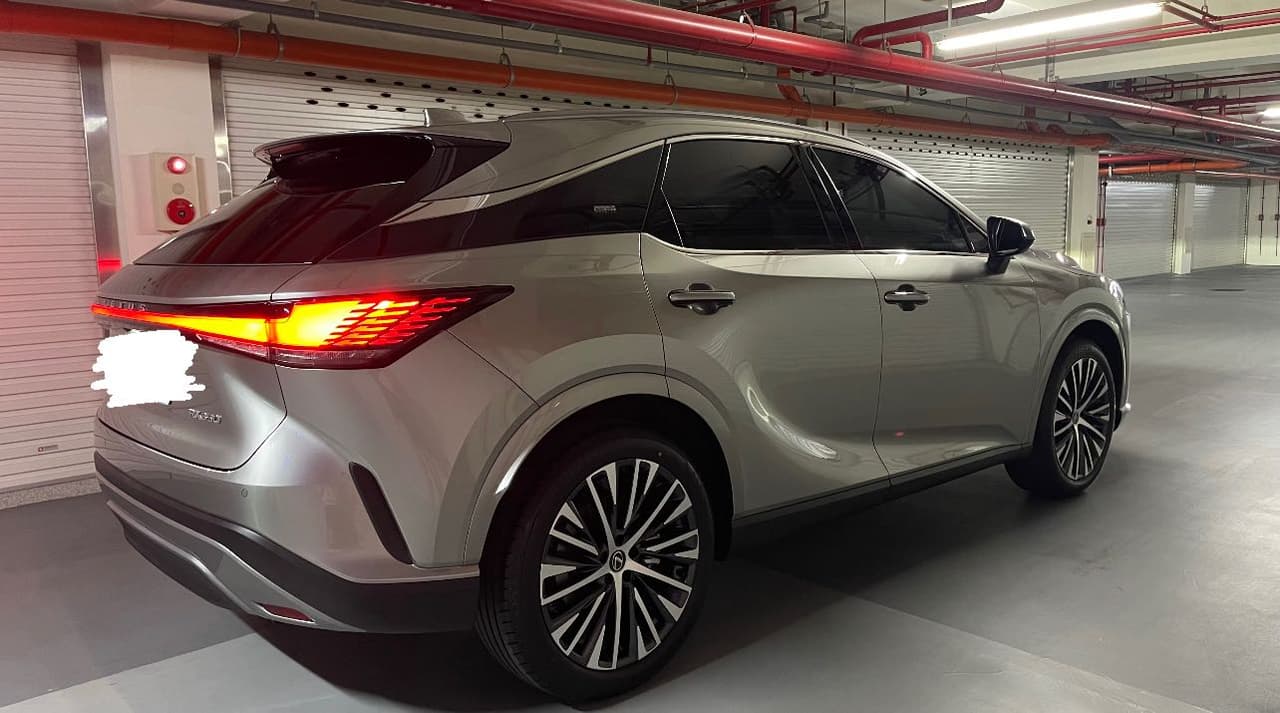 開箱 細節介紹RX350頂級版大改款 - 汽車板 | Dcard