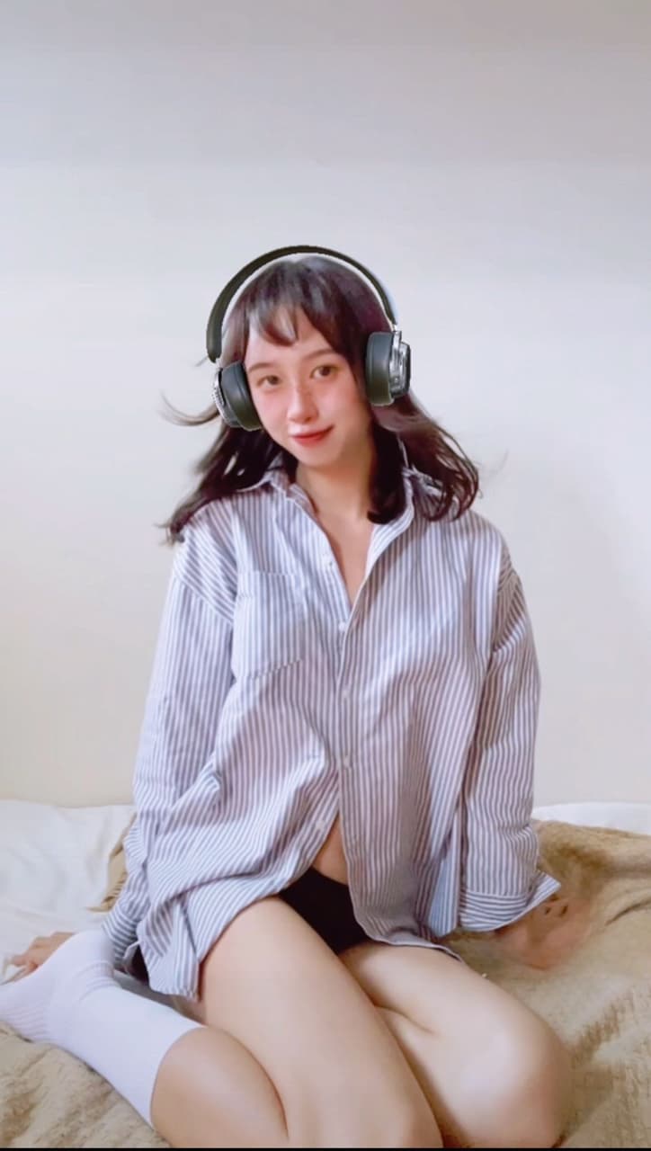 拍照有色氣之颱風天好無聊之潛水浮出 - 偽娘板 | Dcard