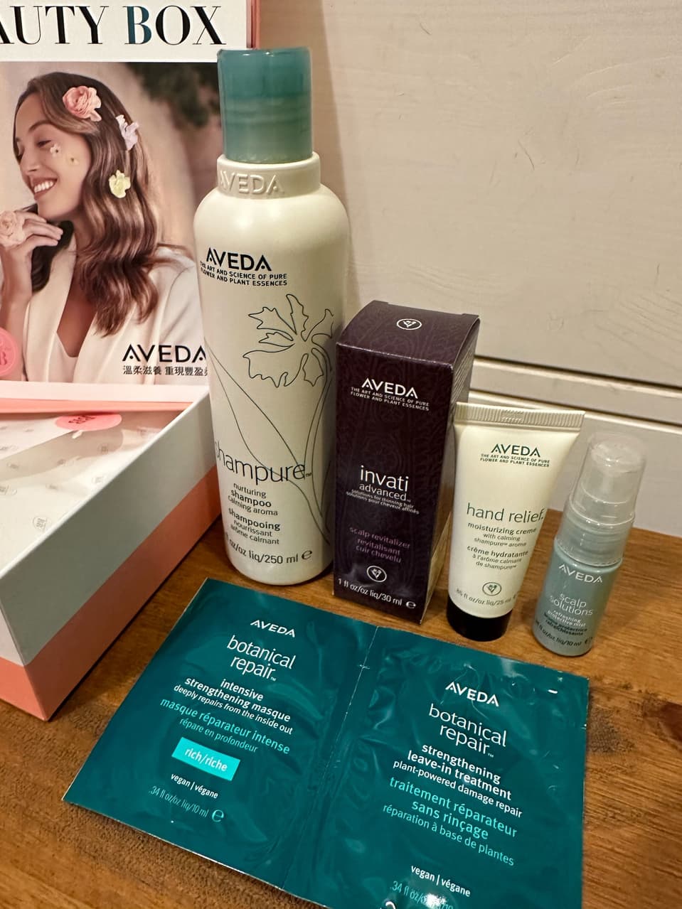 #分享 momo888元Aveda美妝盒開箱 - 美妝板 | Dcard