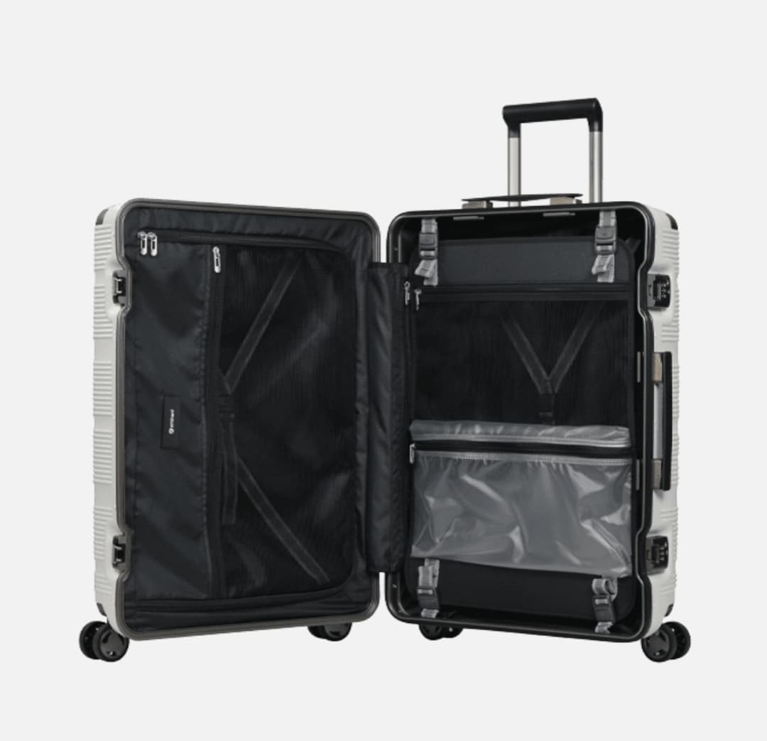 #國外遊記 #國內 請益 行李箱真的需要買貴的嗎？（有選手） - 旅遊板 | Dcard