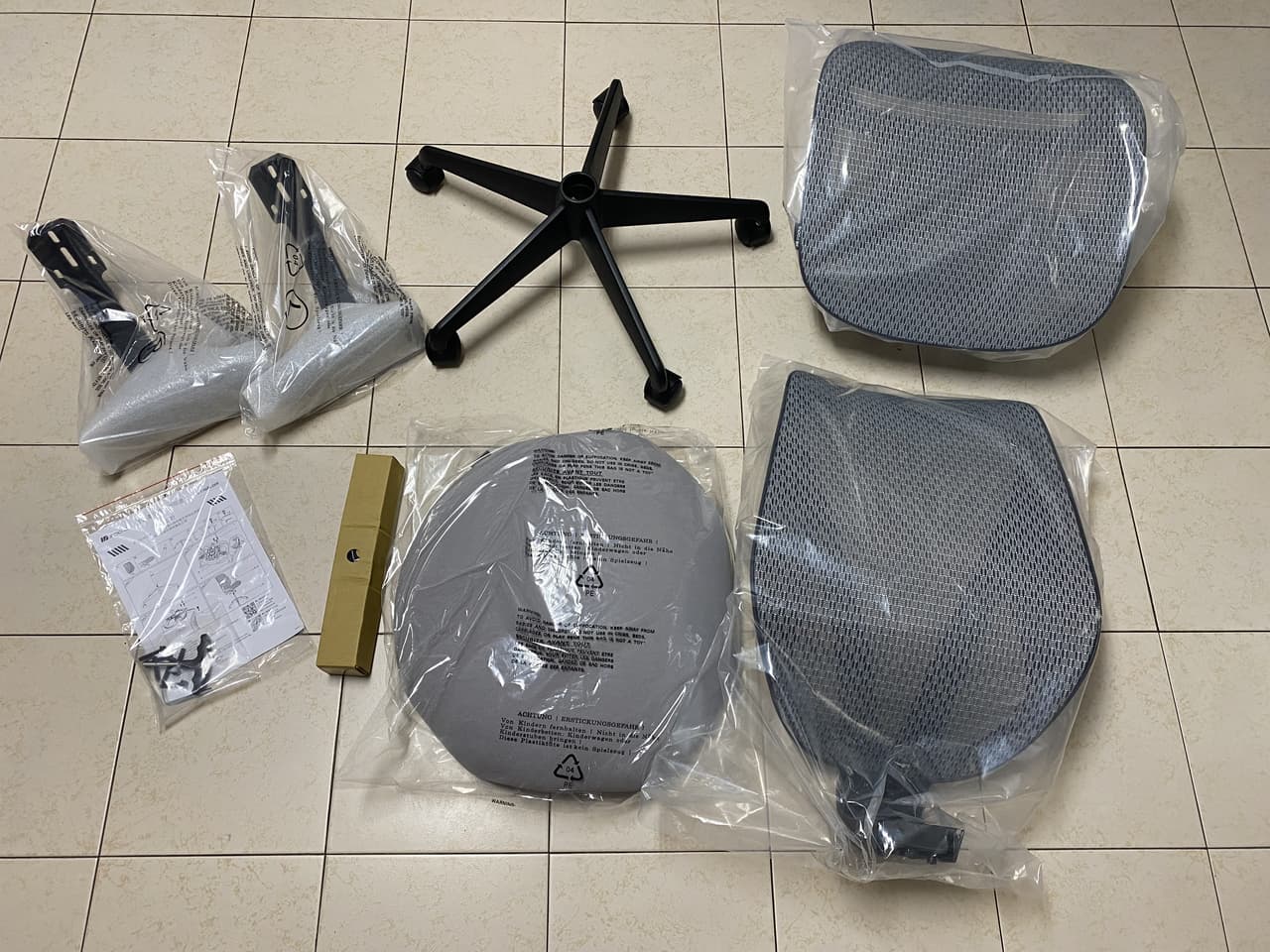 #開箱 小空間也能擁有的人體工學辦公椅 irocks t16 - 3C板 | Dcard