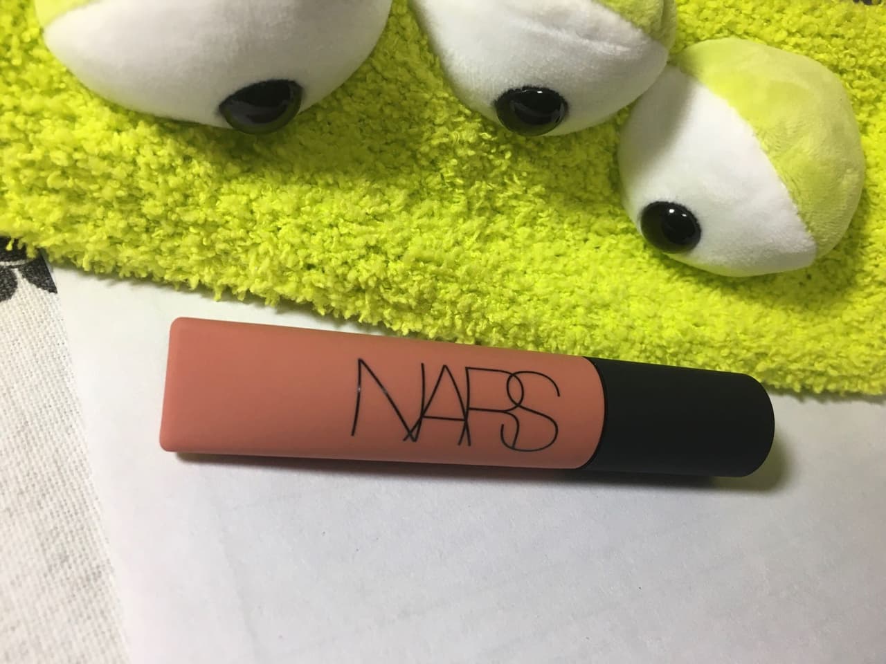 Nars 雲霧唇釉 #Thrust - 美妝板 | Dcard