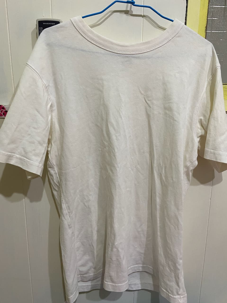 #贈送 已贈出 贈送 uniqlo上衣和lativ外套 - 贈物板 | Dcard