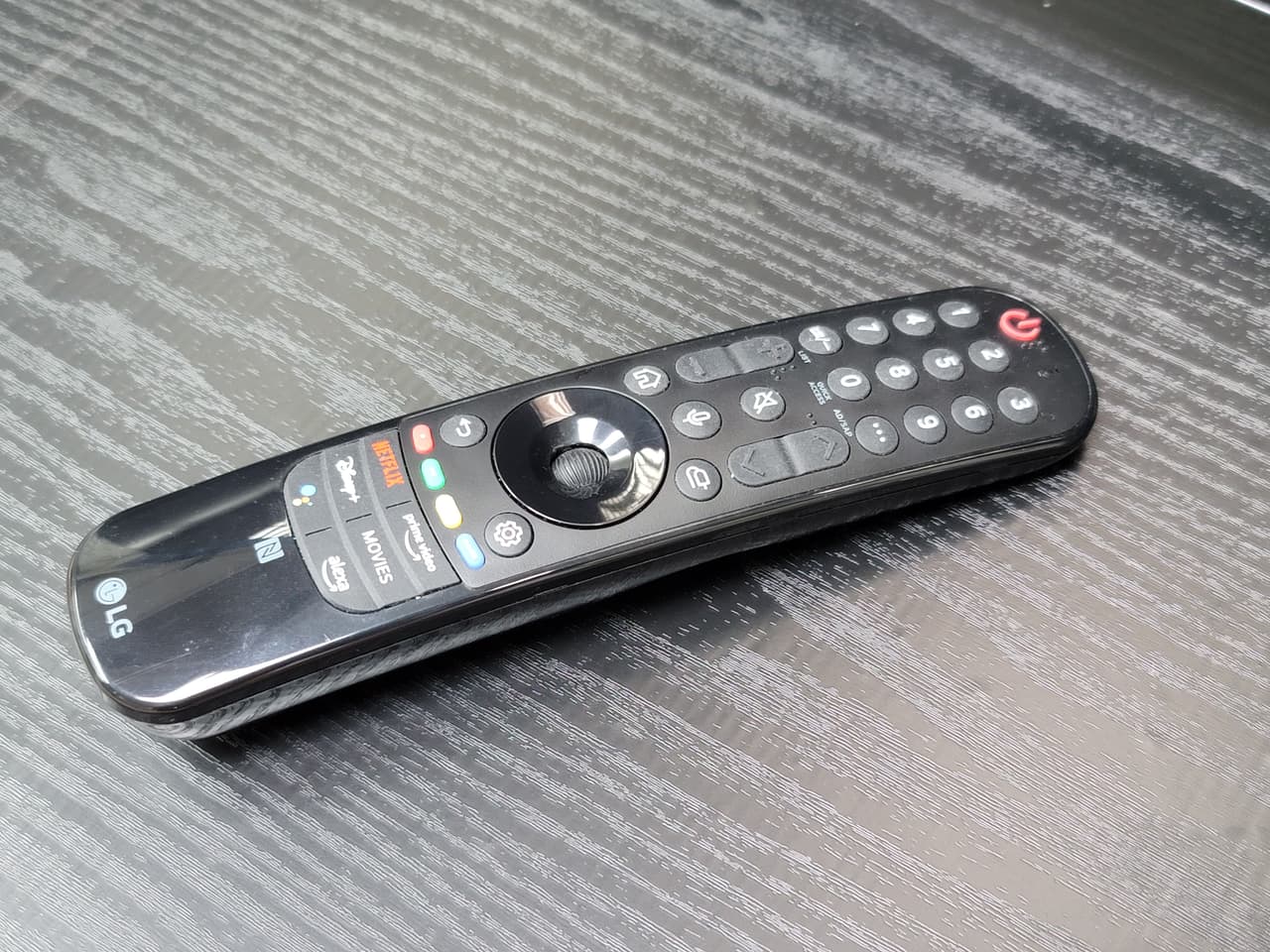 #分享 小房間攻頂 LG 42C2 OLED電視 - 3C板 | Dcard