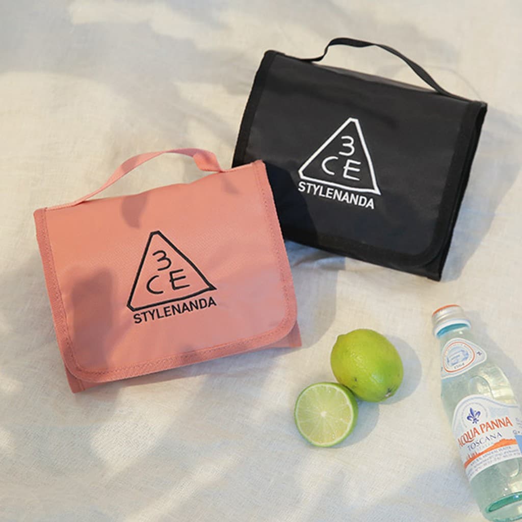 #推薦 三款3CE必買商品🖤粉橘色腮紅 化妝包💕手拿鏡！小鏡子 - 芝芝｜購物芝旅 (@hannee) | Dcard