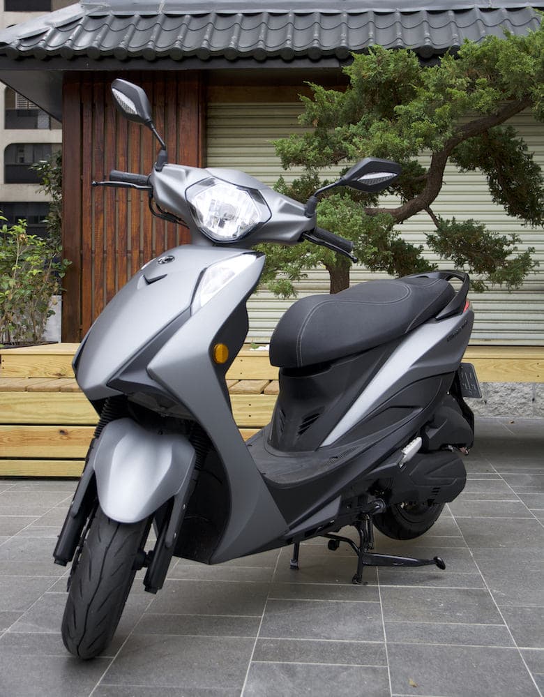 用新愛的追心愛的！ KYMCO GSENSE 125你的正妹雷達！ - 感情板 | Dcard