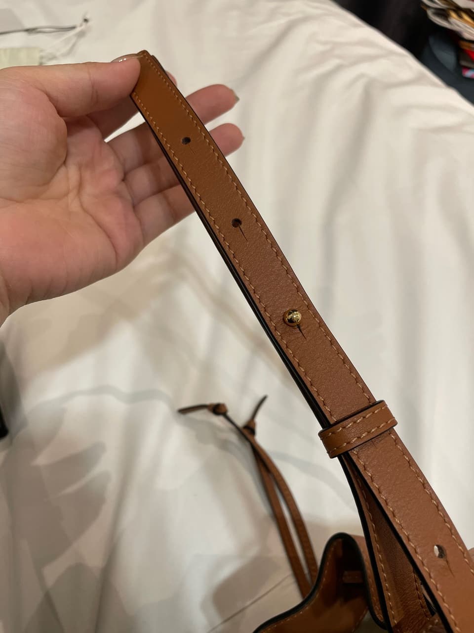 #開箱 #開箱 Loewe Hammock迷你Anagram - 精品板 | Dcard