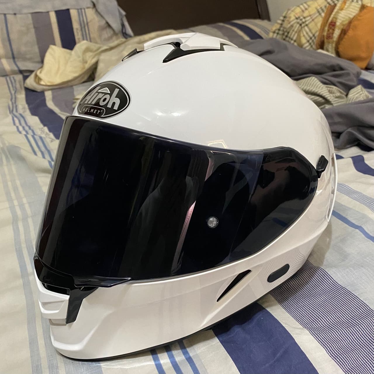 #部品分享 Airoh spark 開箱 - 機車板 | Dcard