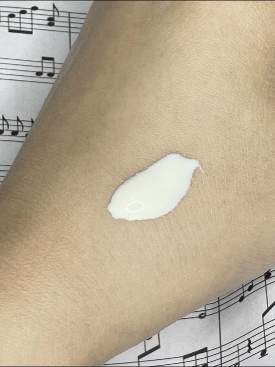 讓你捨去底妝前瓶瓶罐罐的ELIXIR 怡麗絲爾 小金管 #開箱大使 - 奶昔昔 (@xixi0622) | Dcard