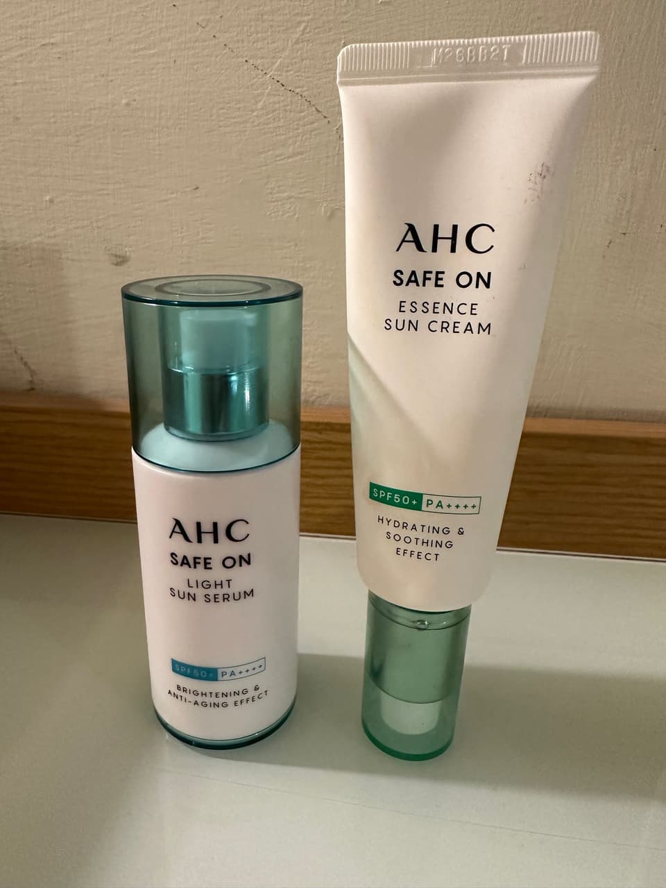 #開箱 新品～AHC超水感淨亮涼感防曬精華40ml - 美妝板 | Dcard