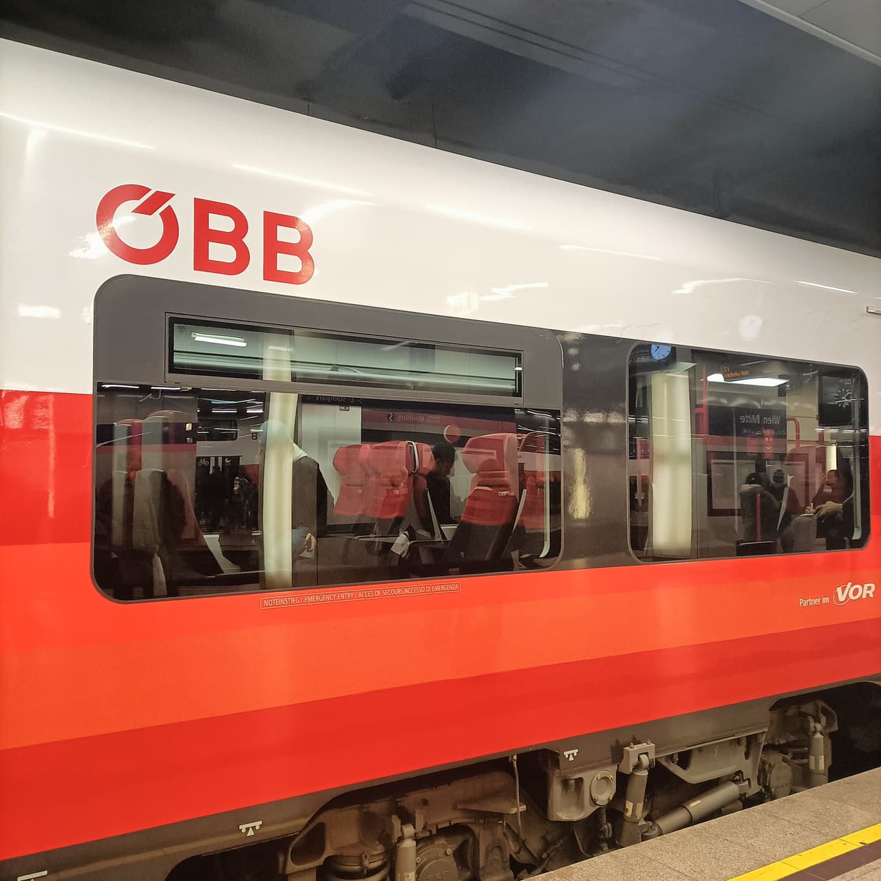 維也納市區到機場 （ÓBB) - 旅遊板 | Dcard