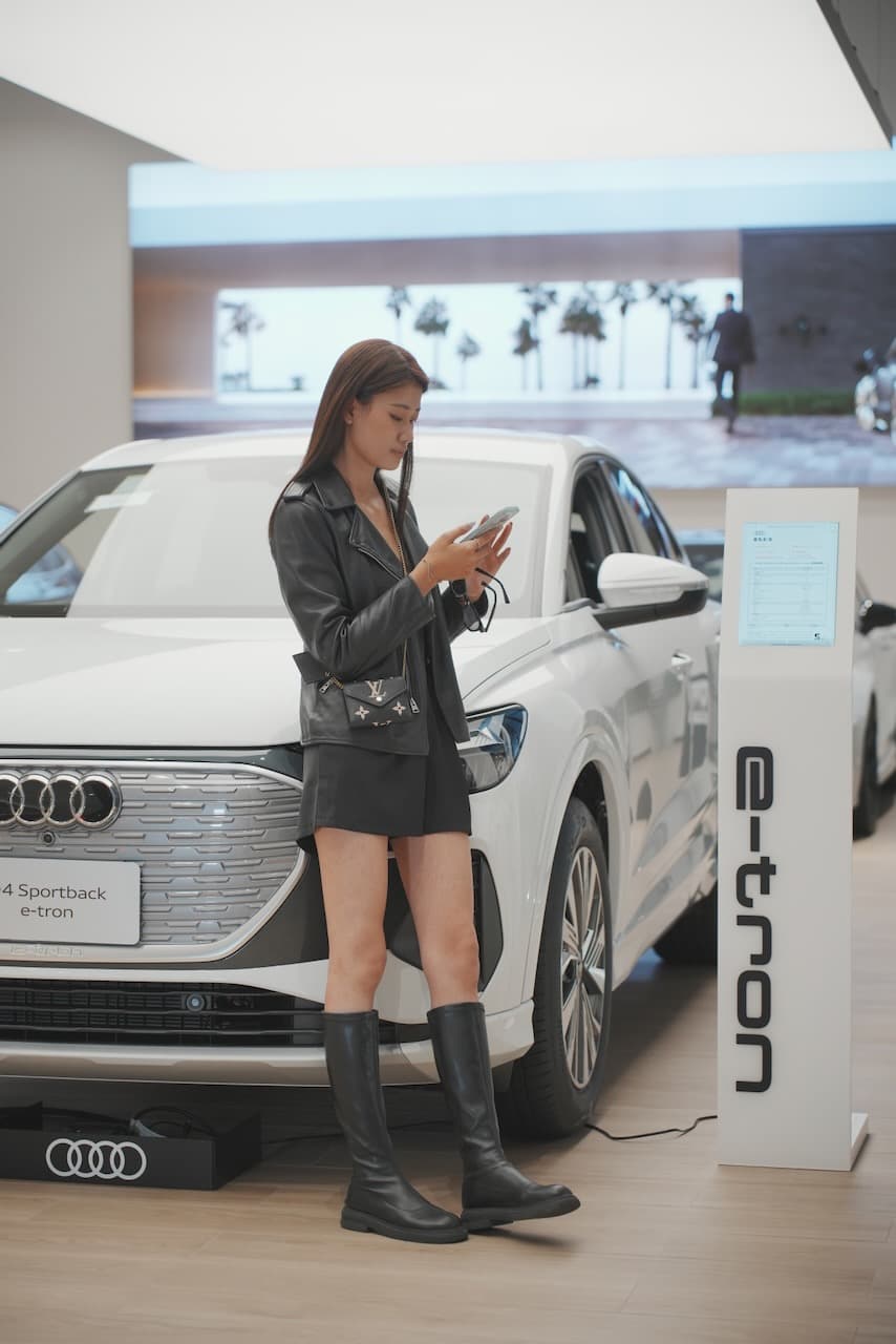 Q4 Sportback 40 e-tron advanced - 汽車板 | Dcard