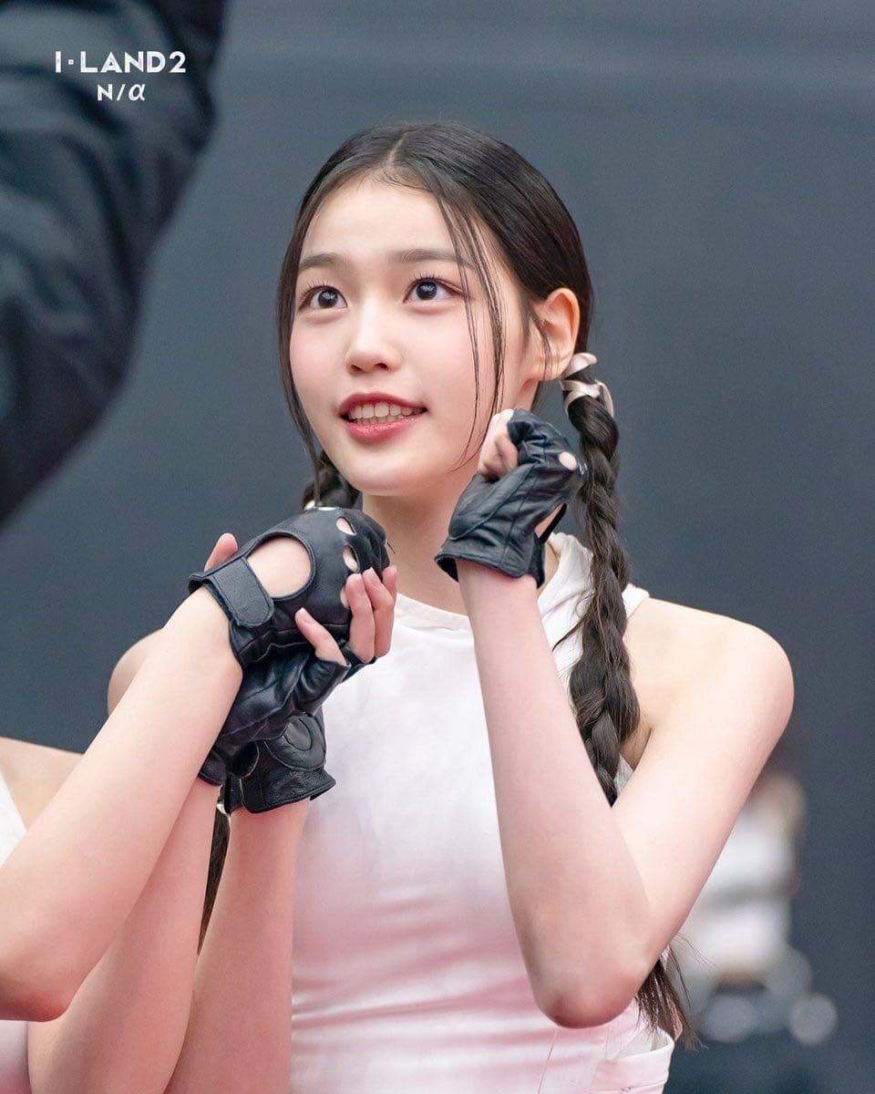 #分享 i-land2 ｜ Jeong Saebi 征服全宇宙的寶藏女孩 - 追星板 | Dcard