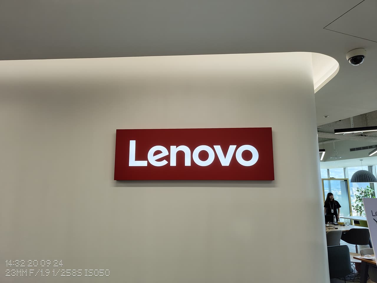 這台可能是我看過最性感的Windows筆電了 - 3C板 | Dcard