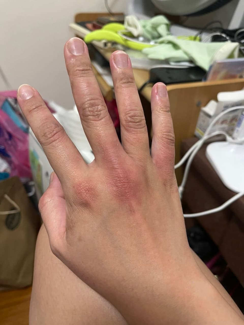 #分享 護手霜很重要 - B62 留言 | Dcard