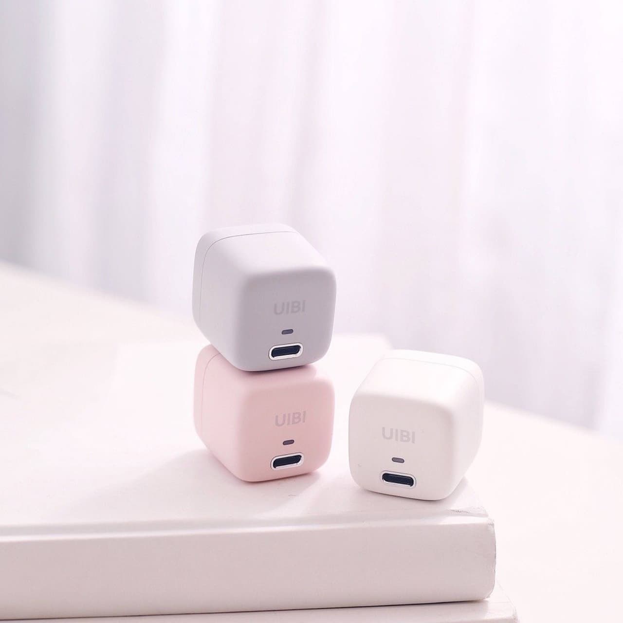 UIBI｜20W 迷你快充 - 3C板 | Dcard