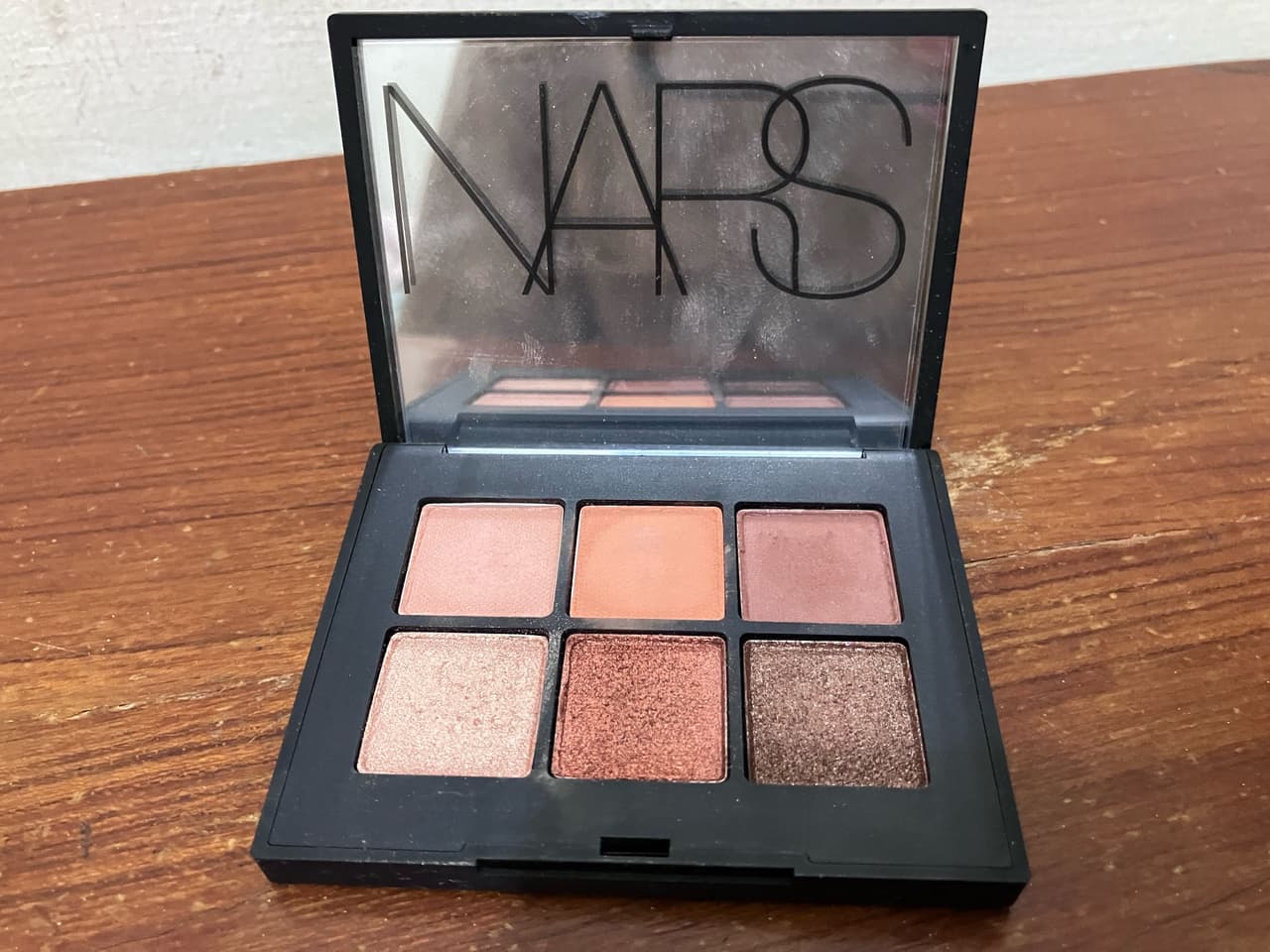 #我要賣 #我要賣#二手 Nars迷你六色眼影盤copper - 二手交易板 | Dcard